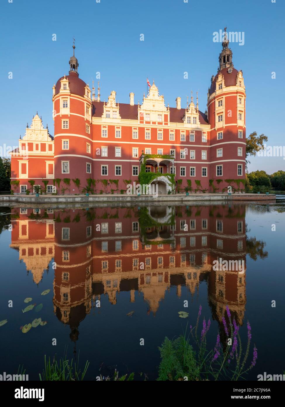 New Palace, Muskauer Park, UNESCO World Heritage Site, Bad Muskau ...