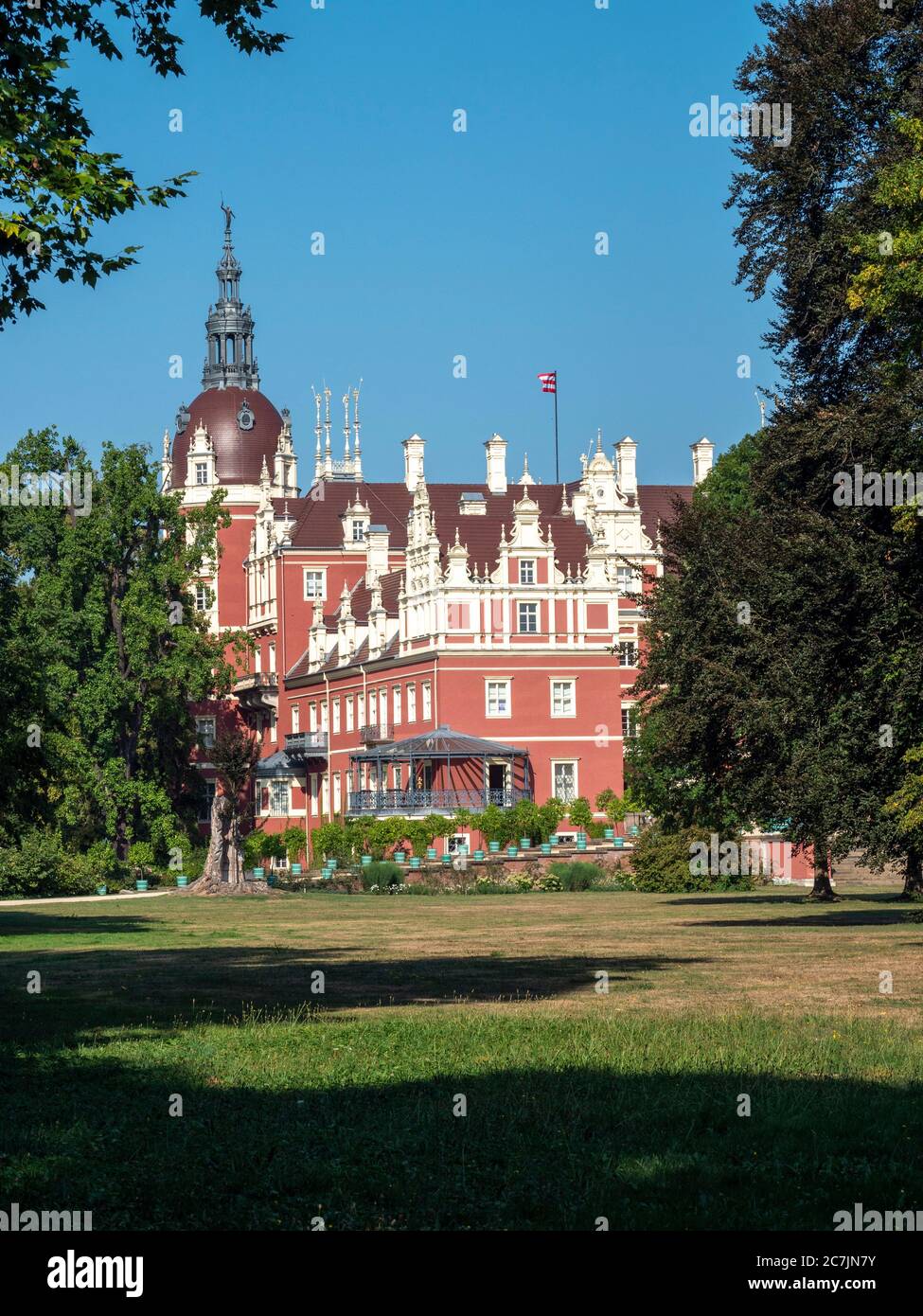 New Palace, Muskauer Park, UNESCO World Heritage Site, Bad Muskau ...