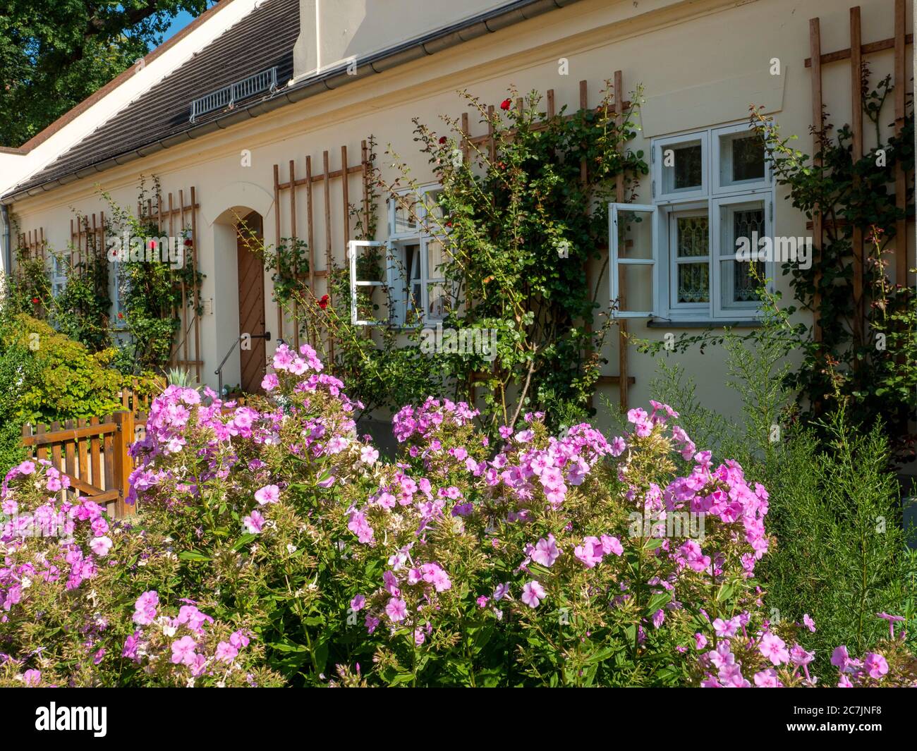 Muskauer Park, Vorwerk Castle, UNESCO World Heritage Site, Bad Muskau ...