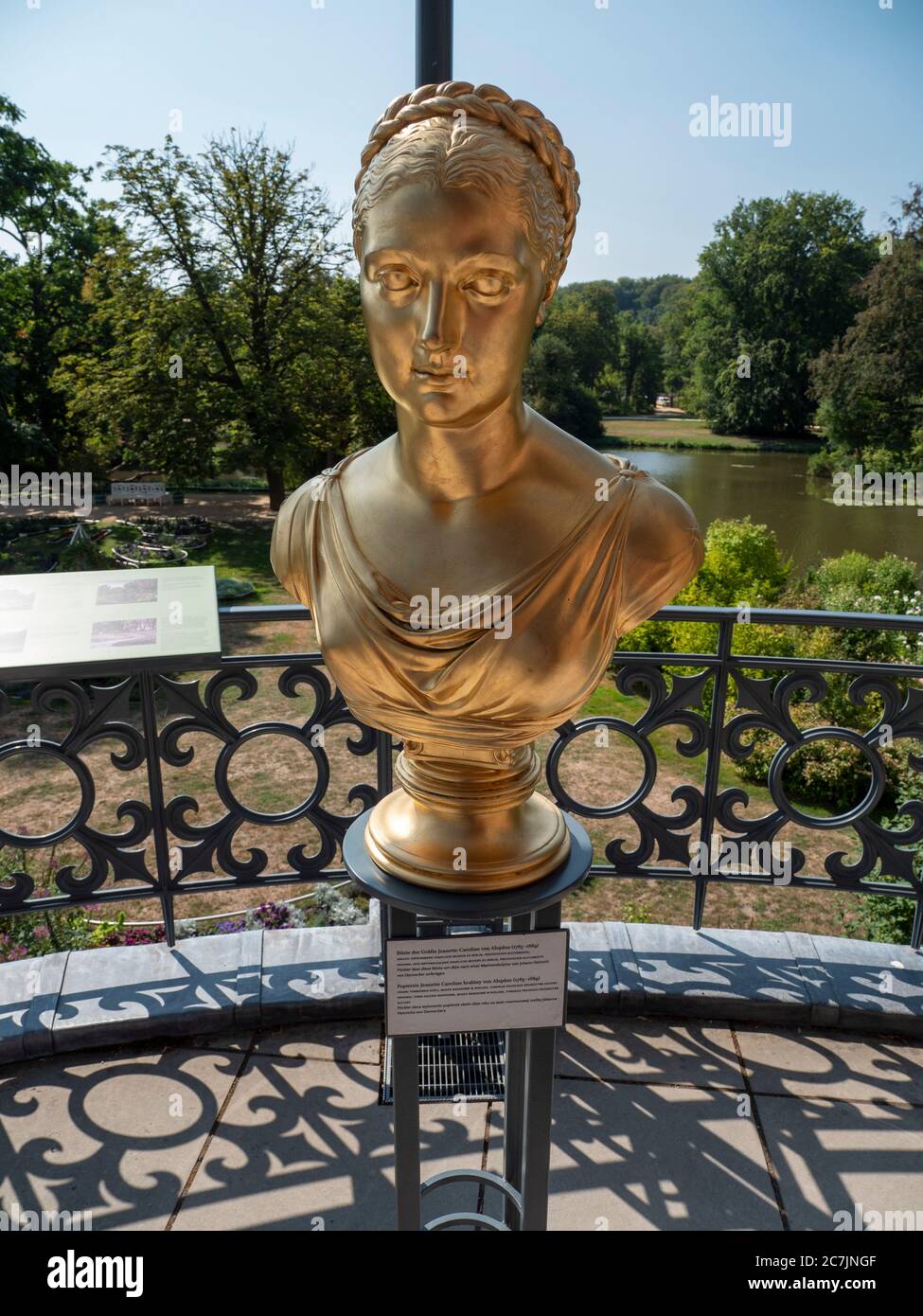 Bust of caroline hi-res stock photography and images - Alamy