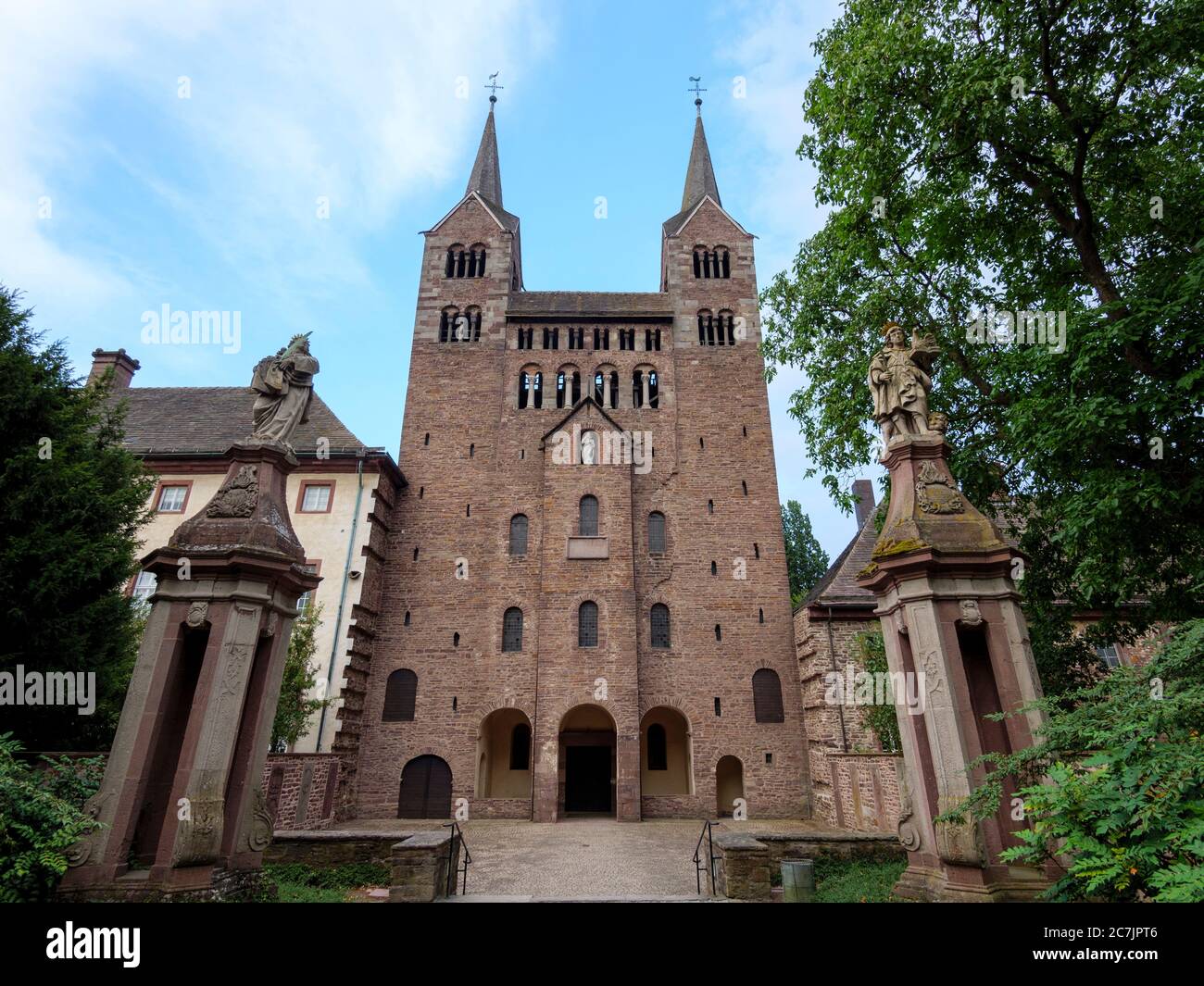 Carolingian churches hi-res stock photography and images - Alamy