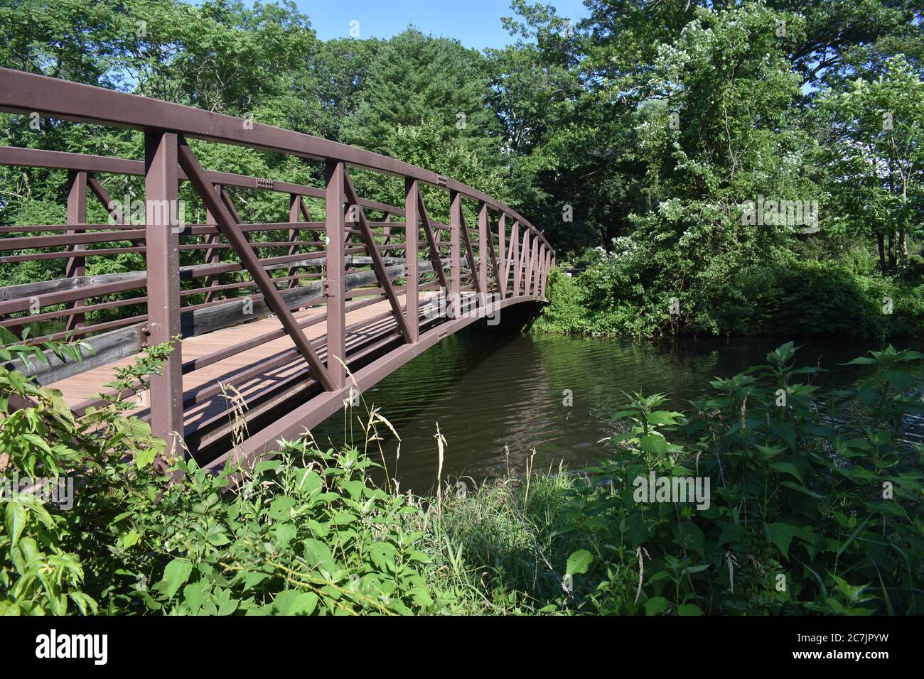 Walkway footbridge hi-res stock photography and images - Alamy