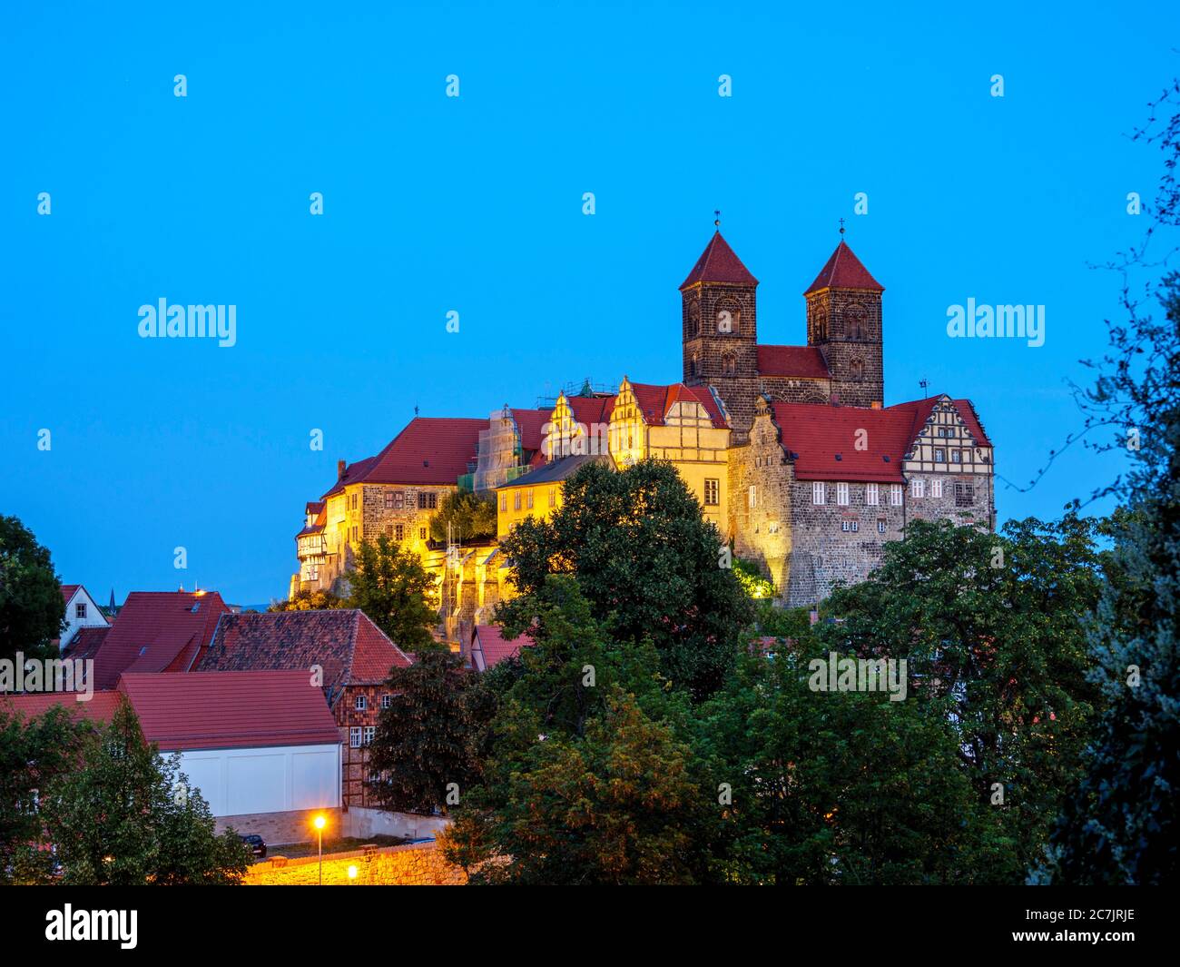 Castle and collegiate church at dusk, Quedlinburg, UNESCO World ...