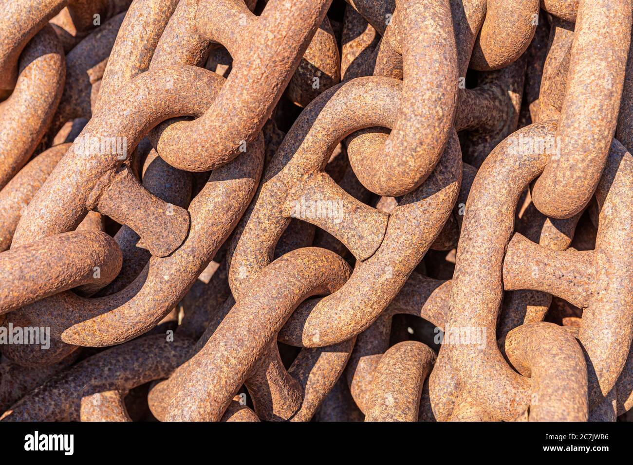 Rusted chains hi-res stock photography and images - Alamy
