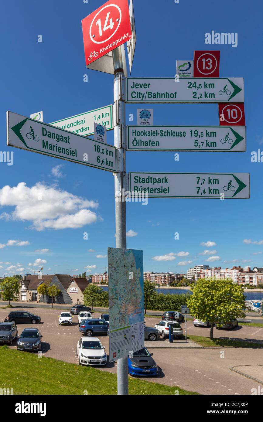Bicycle routes signage "Tour de Fries", tourist cycle routes, green and ...