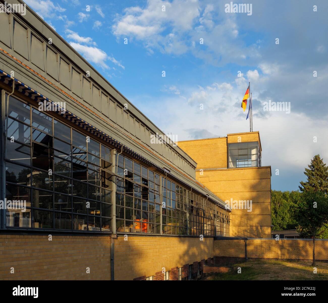 Asset world corporation hi-res stock photography and images - Alamy