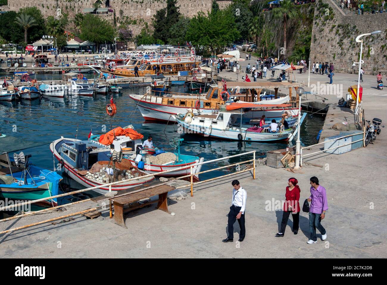 Ancient roman fishing hi-res stock photography and images - Alamy