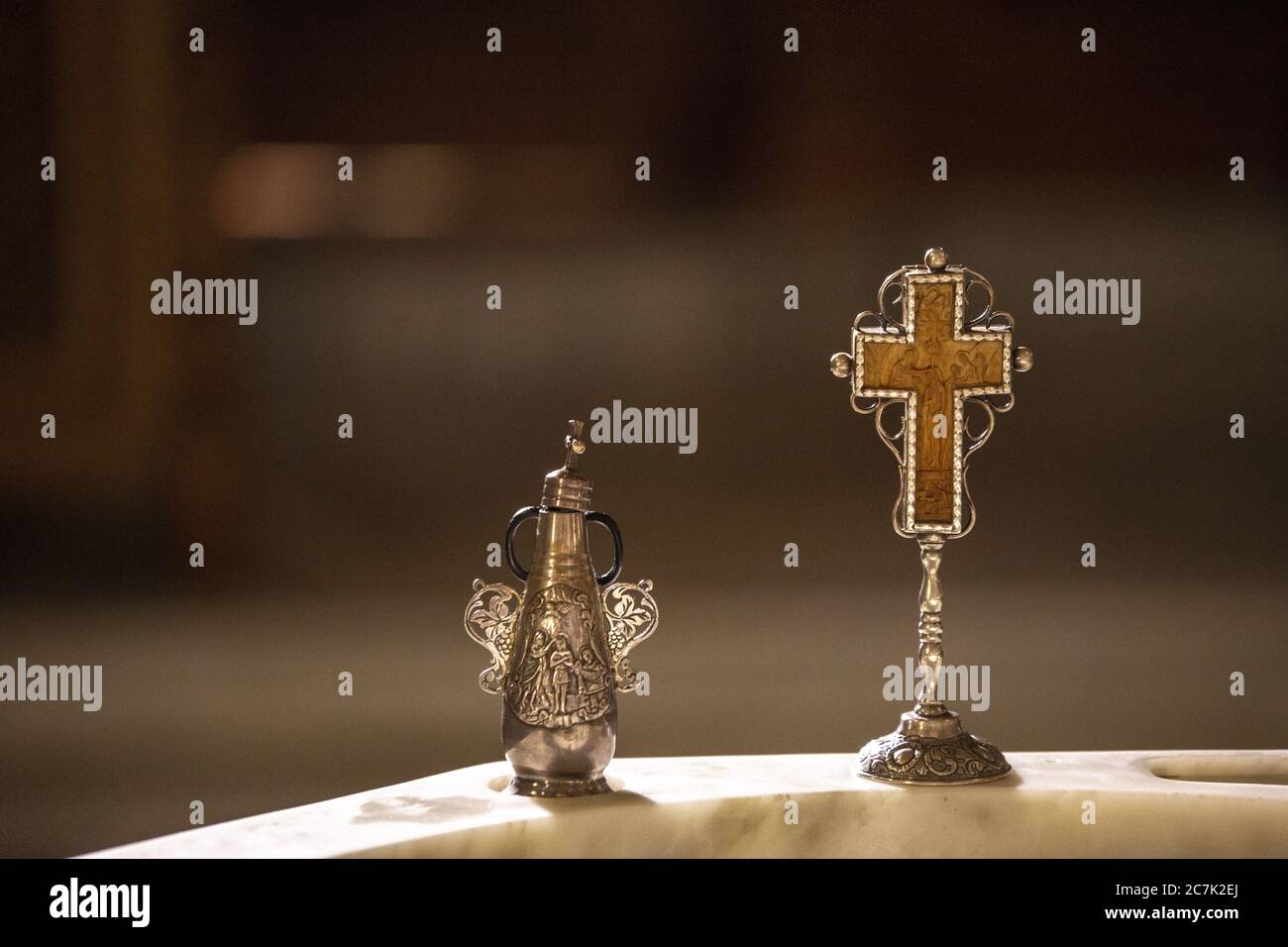 Orthodox crucifix engraving hi-res stock photography and images - Alamy