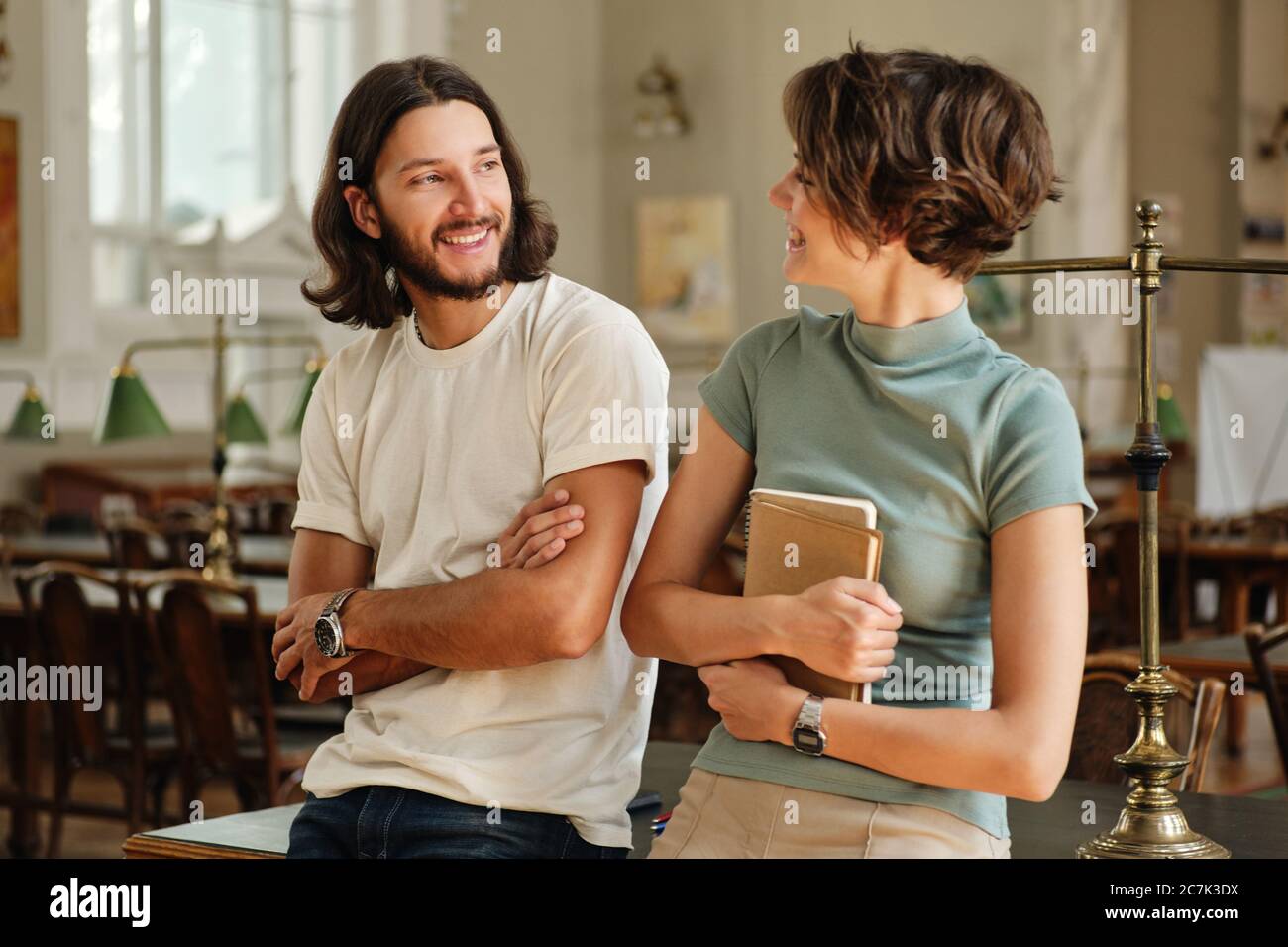 Self study students in the classroom hi-res stock photography and ...