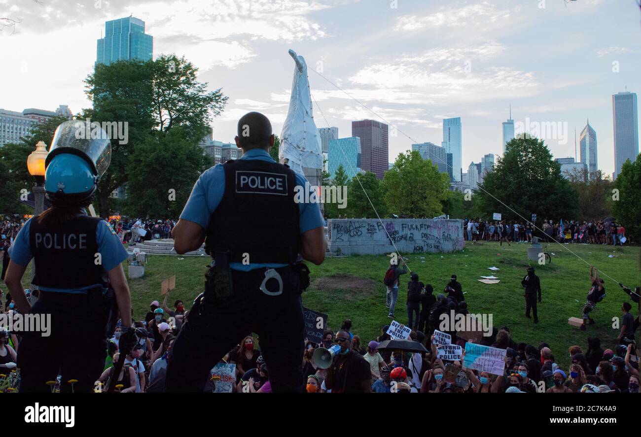 Chicago protests christopher columbus hi-res stock photography and ...