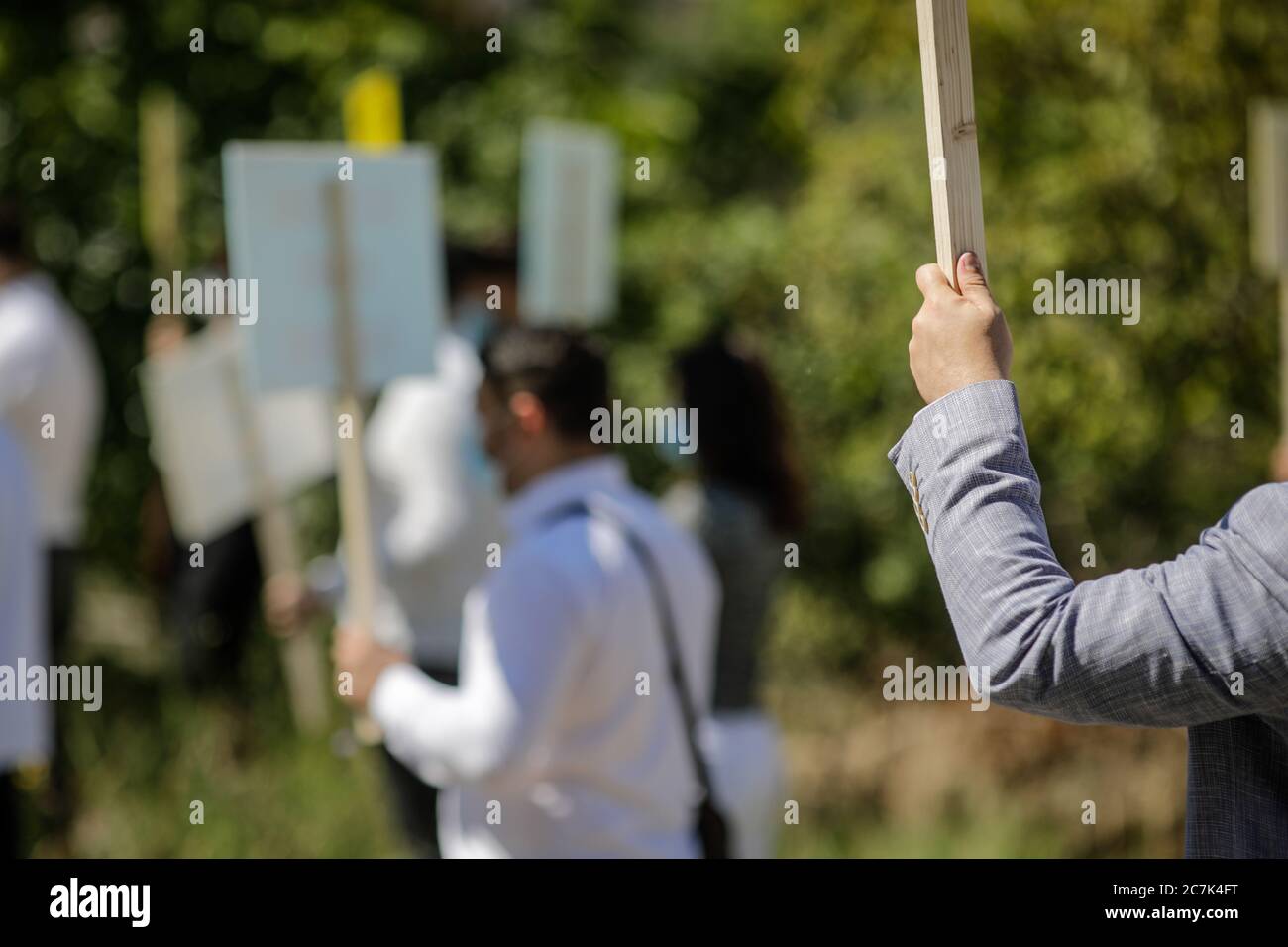 Voting placard hi-res stock photography and images - Alamy