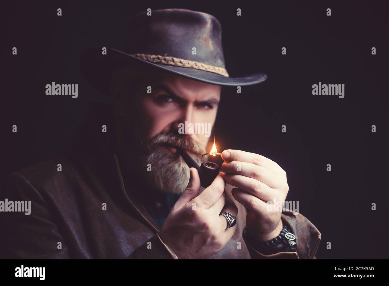 Cowboy smoking hi-res stock photography and images - Alamy