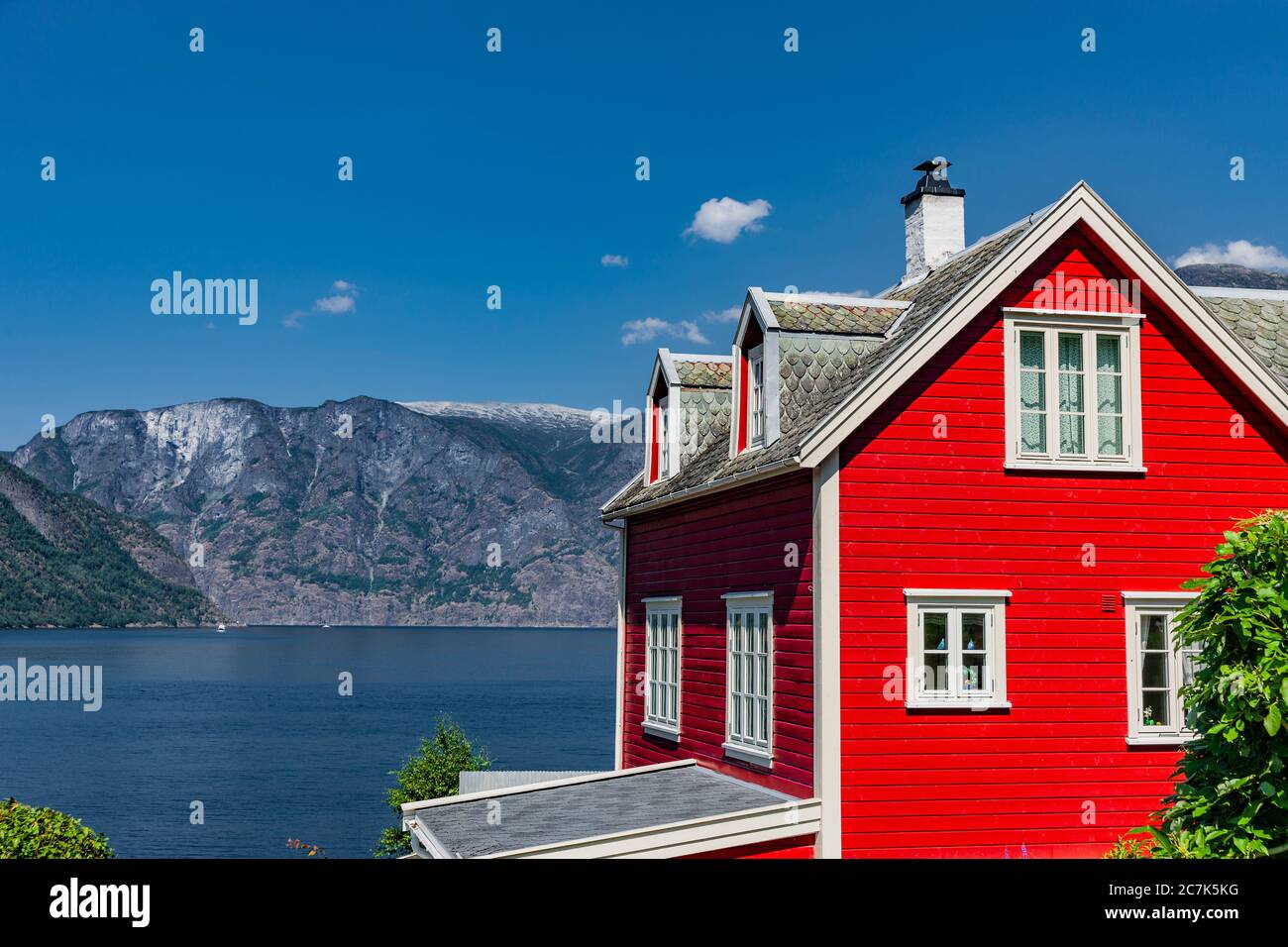 Red house in sognefjord norway hi-res stock photography and images - Alamy