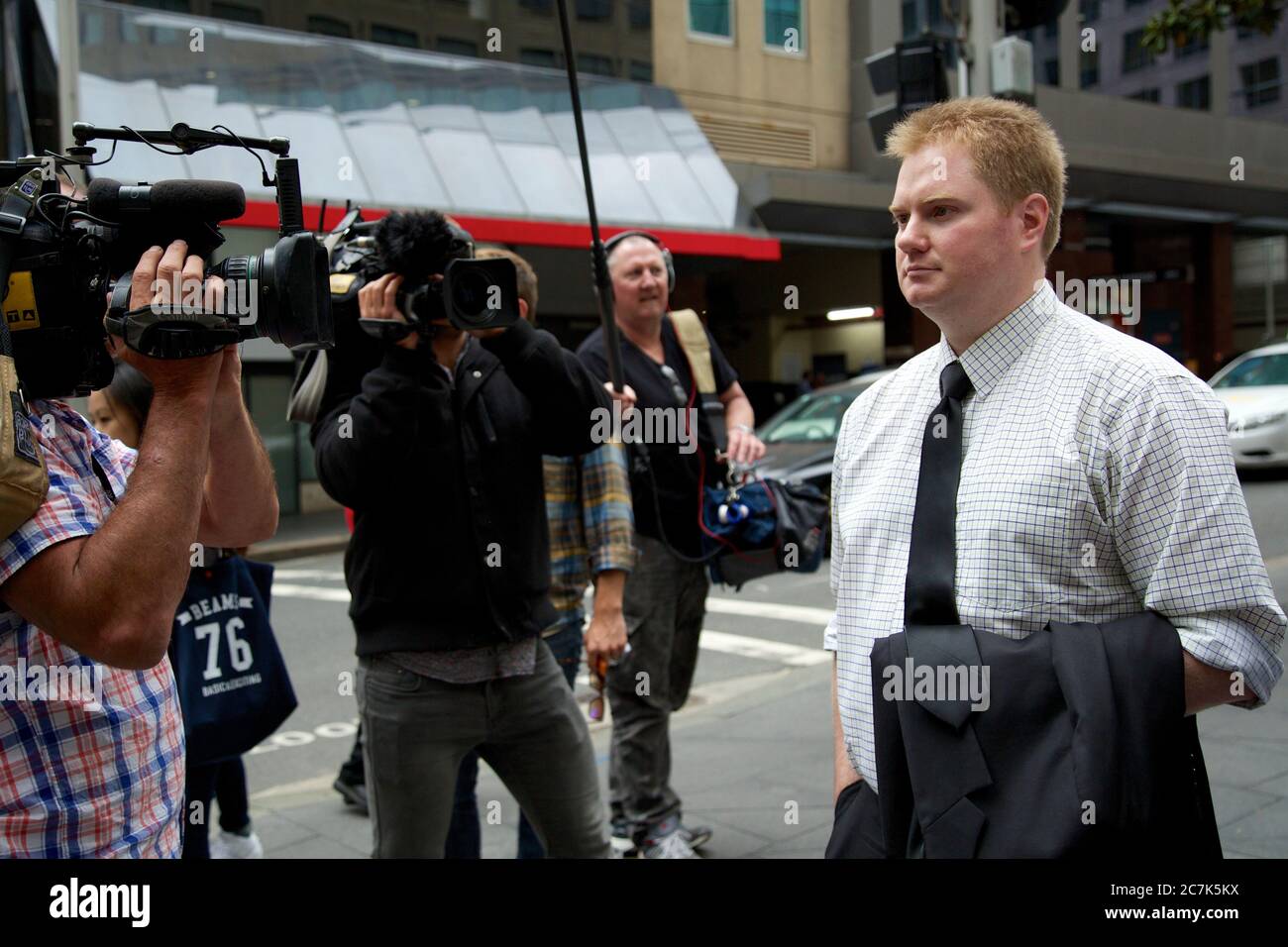 Police officer Scott Edmondson leaves Downing Centre Court in Sydney ...