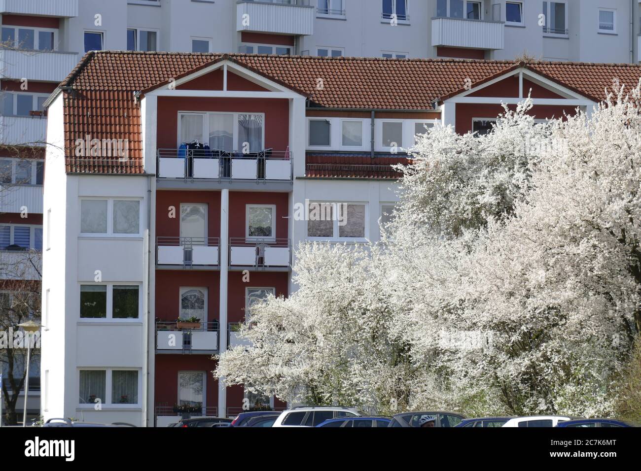 Modern, monotonous residential building, Findorff, Bremen, Germany ...