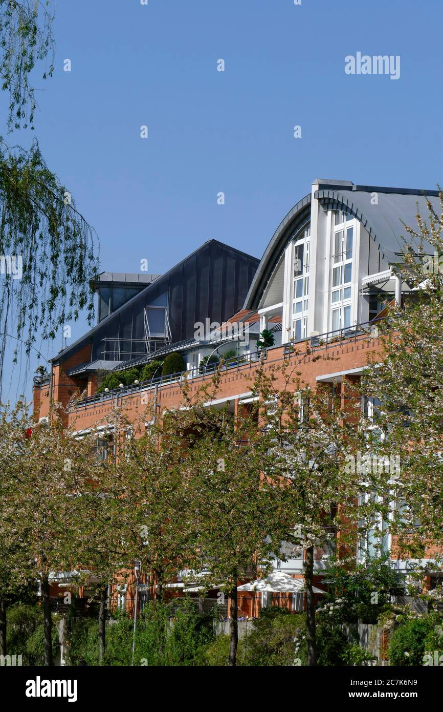 Monotonous residential building hi-res stock photography and images - Alamy