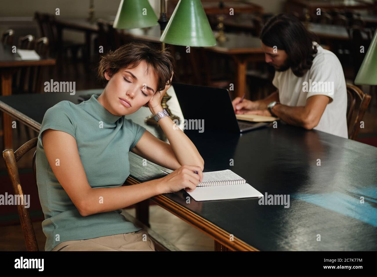 Female student sleeping in class hi-res stock photography and images ...