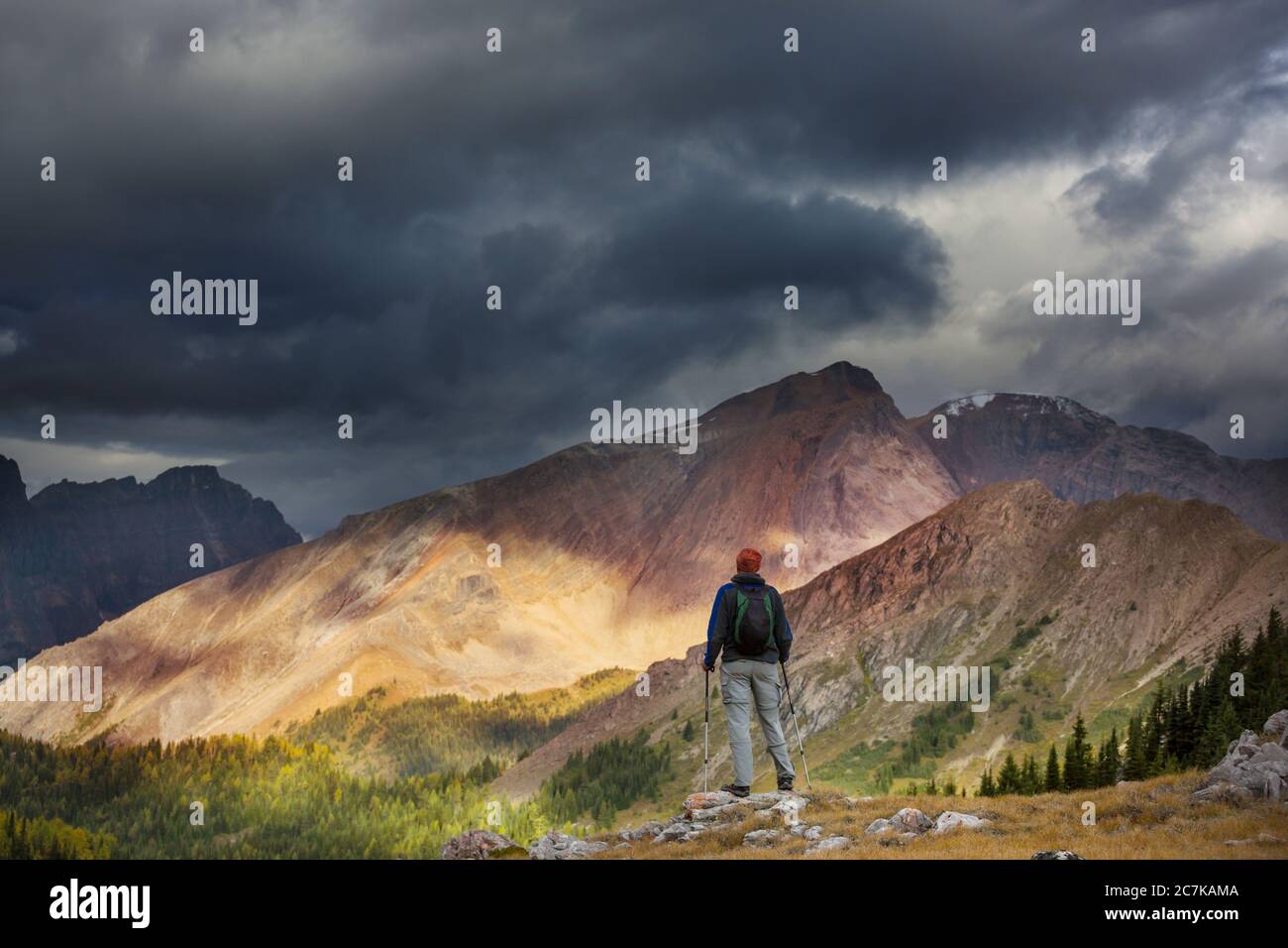 Amazing mountain landscapes in Mount Assiniboine Provincial Park ...