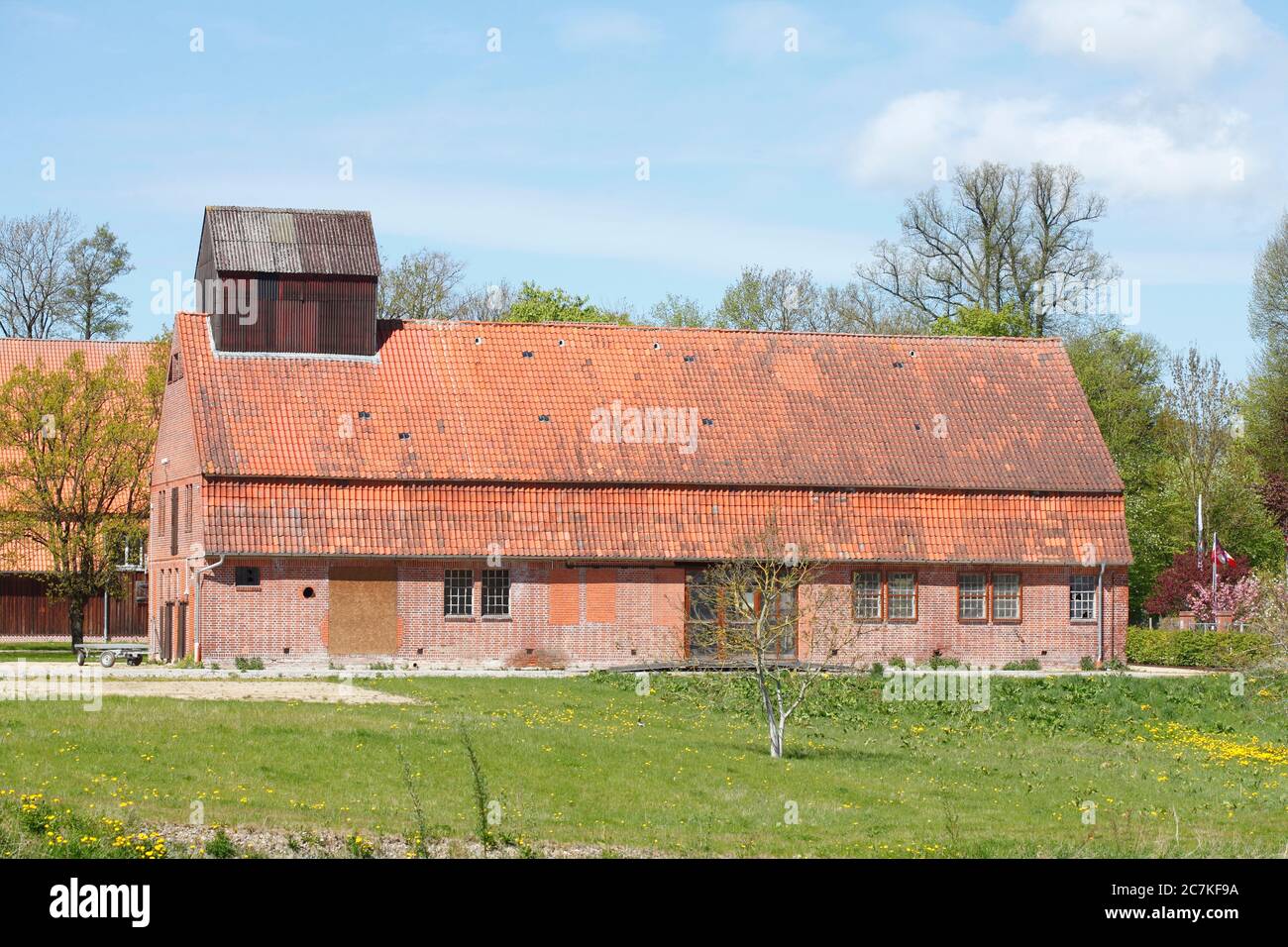 Brick Barns High Resolution Stock Photography and Images - Alamy
