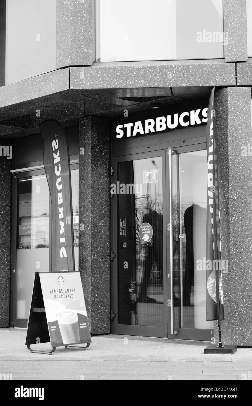POZNAN, POLAND - Jan 13, 2020: Front entrance of a Starbucks coffee ...