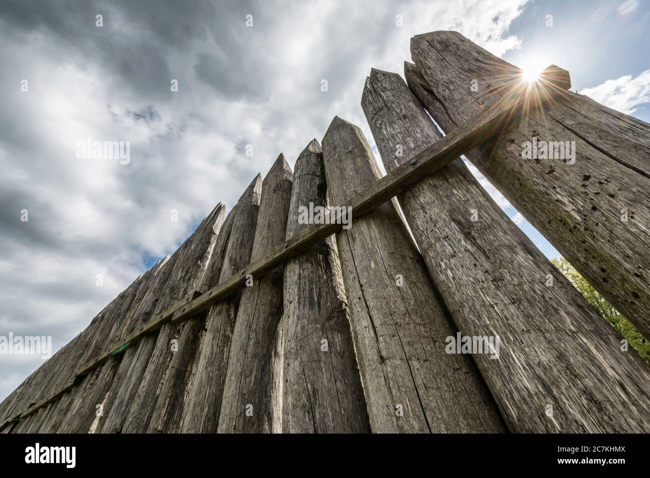 Roman fort reconstruction rampart hi-res stock photography and images ...