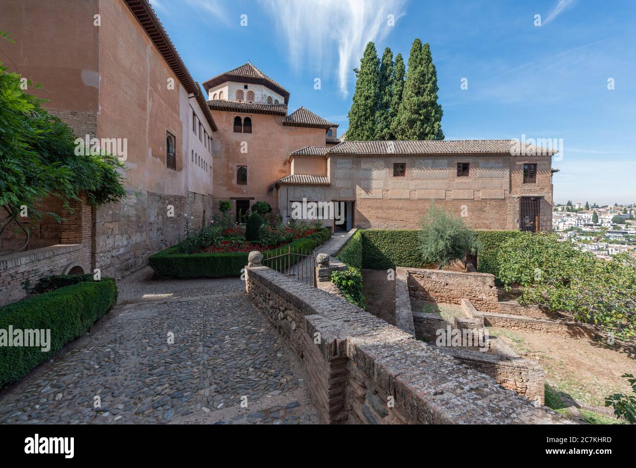 The North wall of the Courtyard of the Lions and the eight-sided roof ...