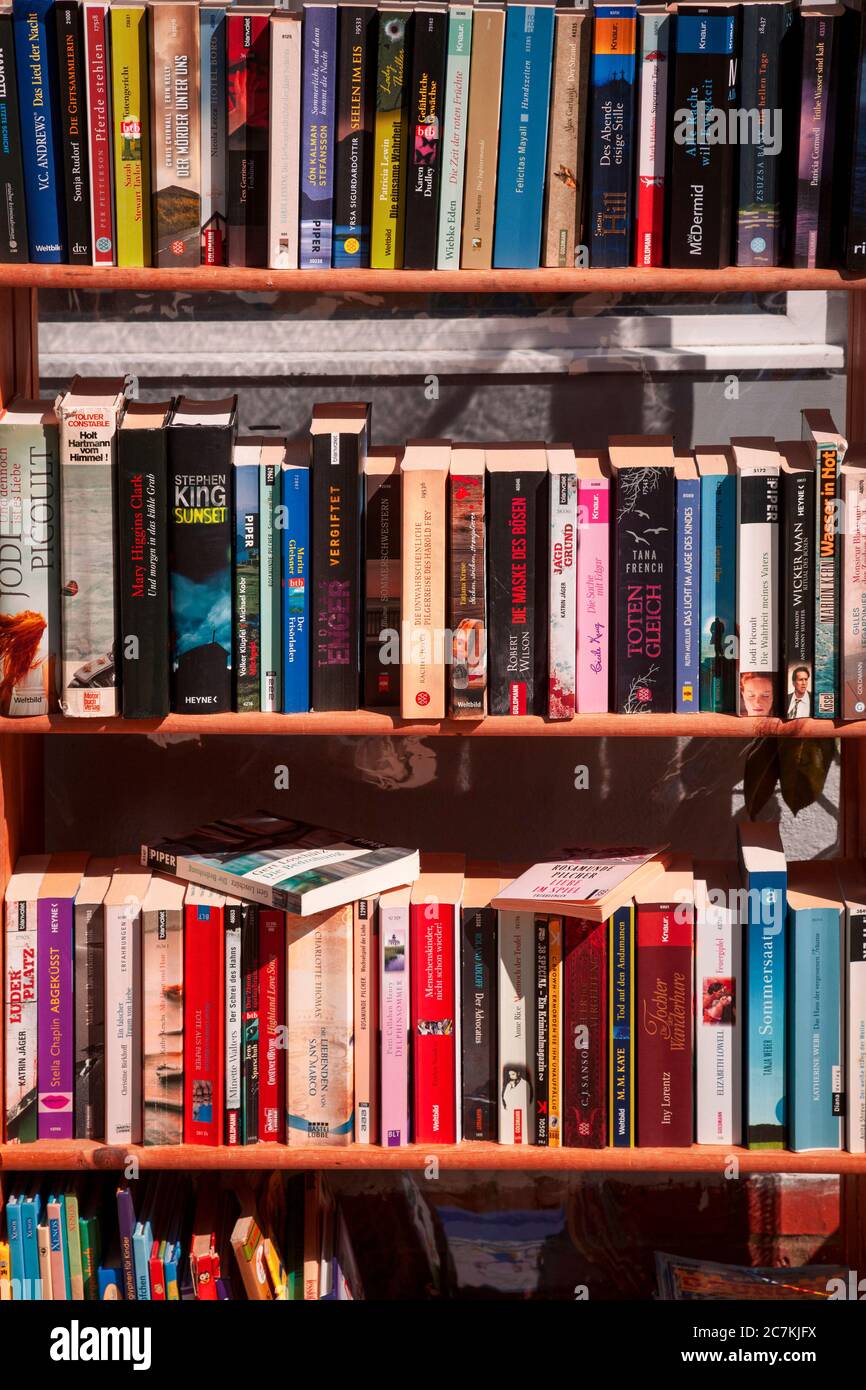 Part of a book shelf hi-res stock photography and images - Alamy