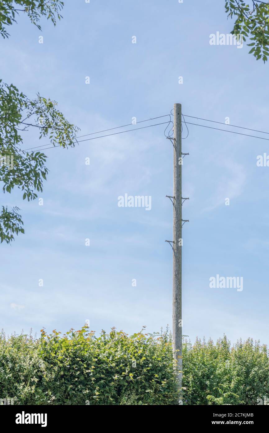 Fibre optic utility pole hi-res stock photography and images - Alamy