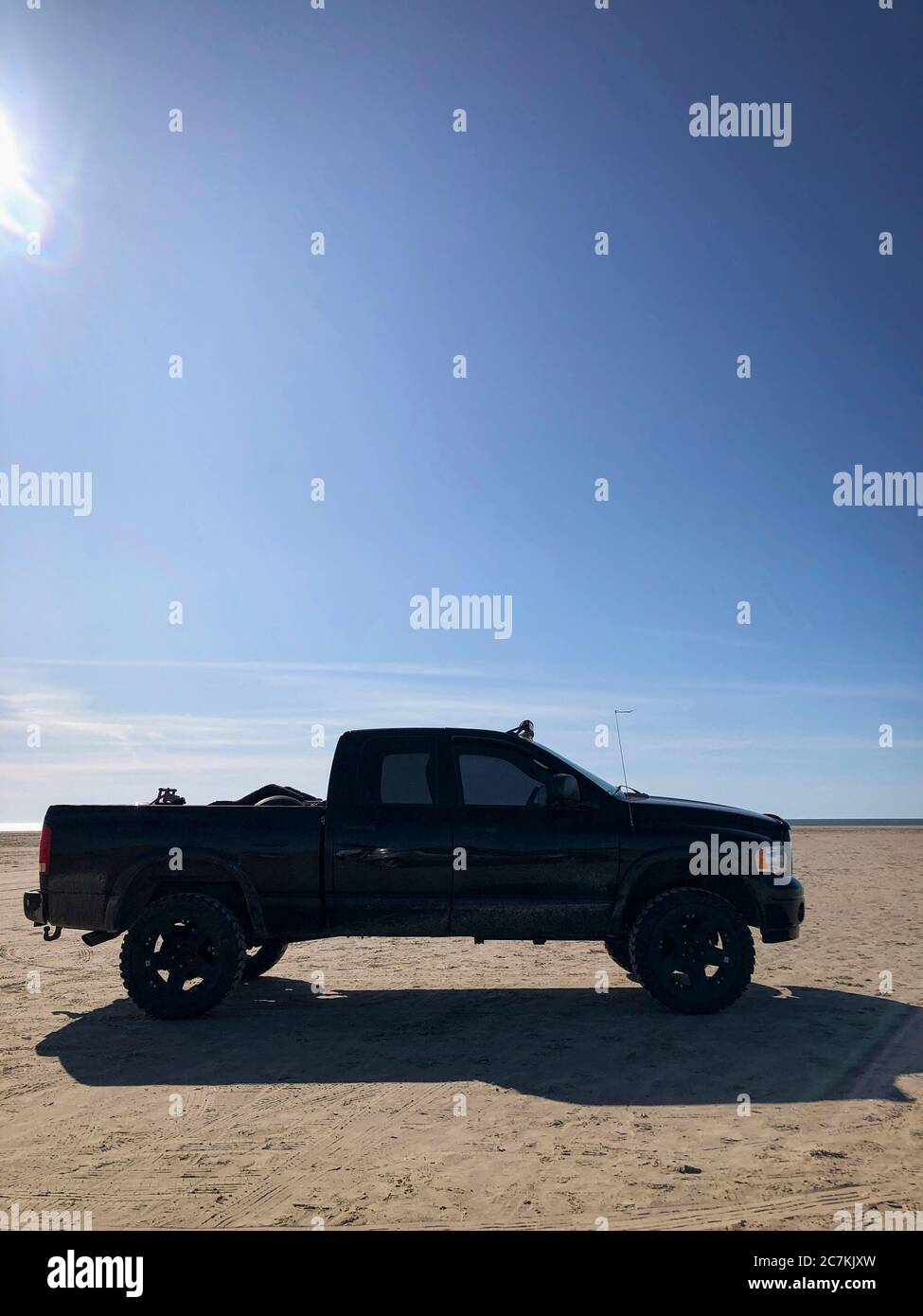 Car, pick-up, large, parking, parking, beach, mobility Stock Photo - Alamy