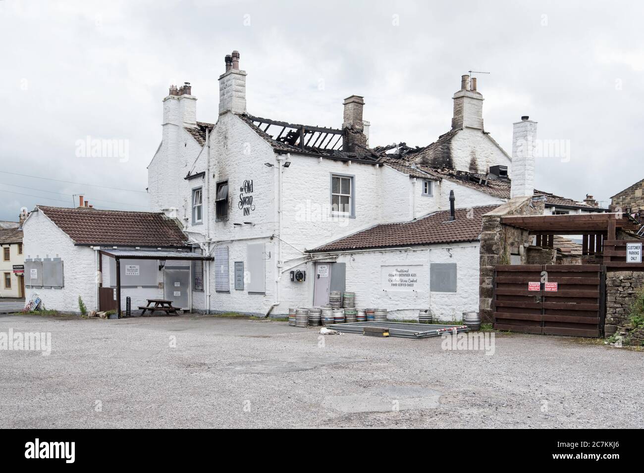Gargrave pub fire July 2020 Stock Photo - Alamy