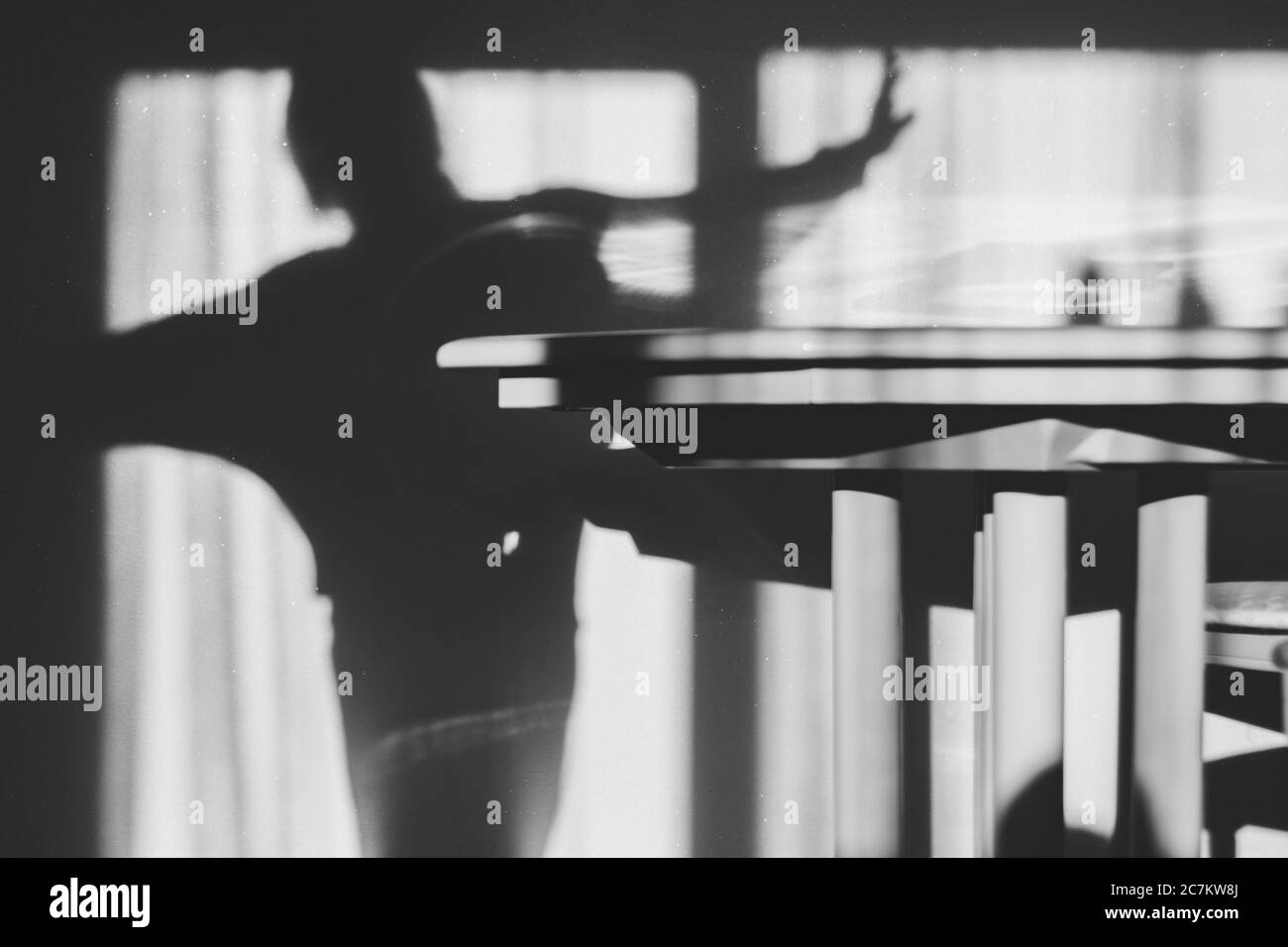 Statue shadow black background hi-res stock photography and images - Alamy