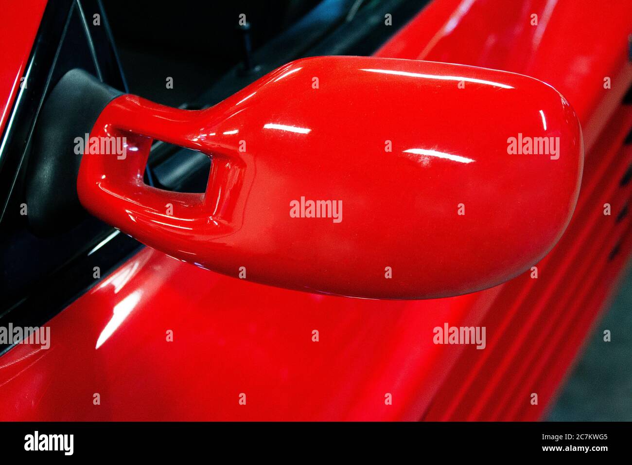 The mirrors are typical of this sports car of the brand with the ...