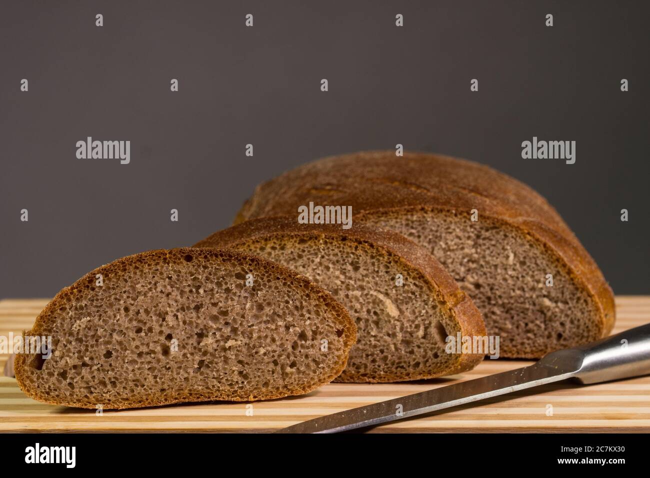 Black rye bread hi-res stock photography and images - Alamy