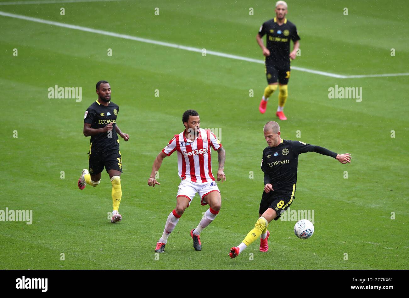 Brentfords jordan cousins hi-res stock photography and images - Alamy