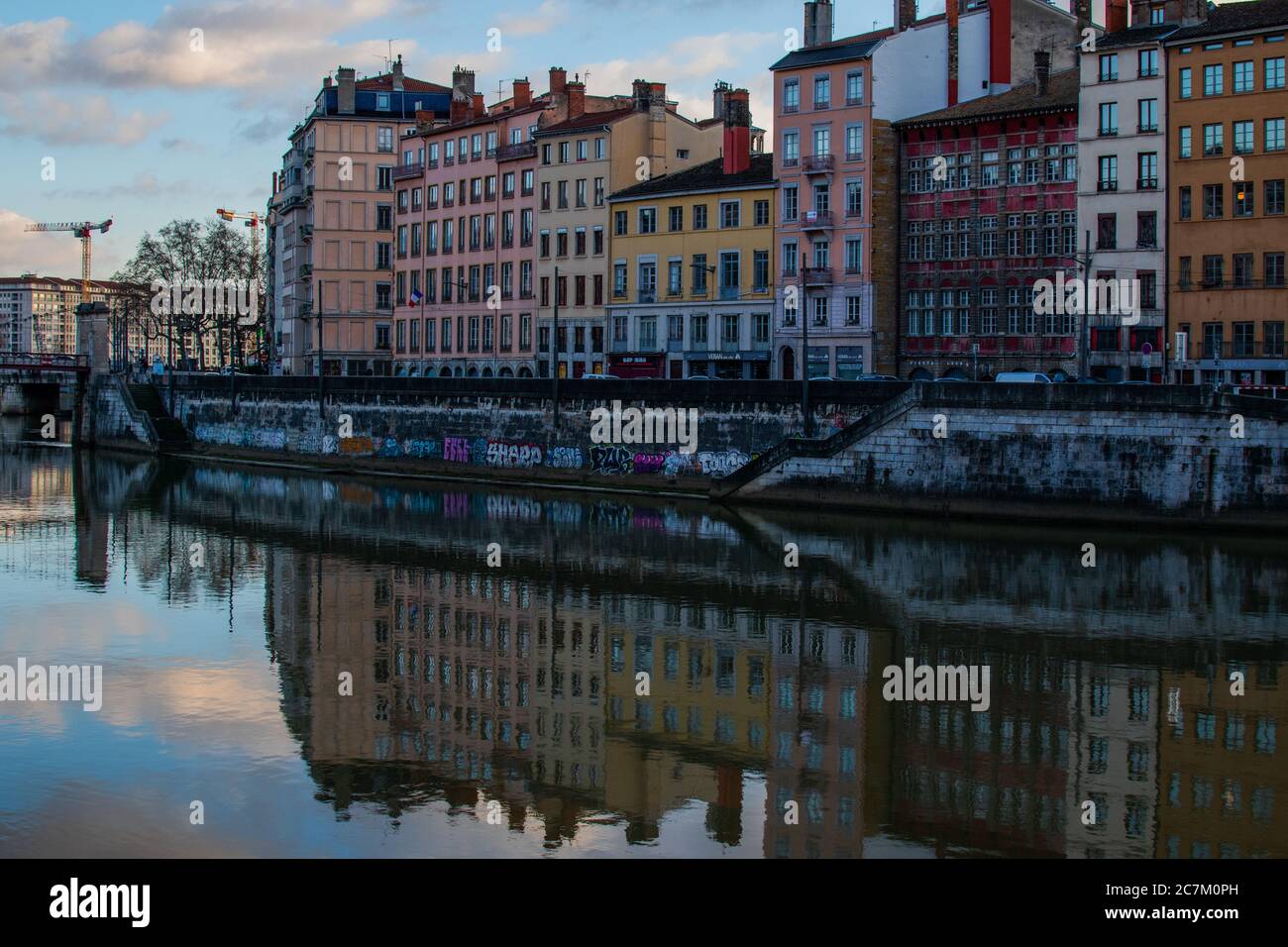Old buildings lyon hi-res stock photography and images - Alamy
