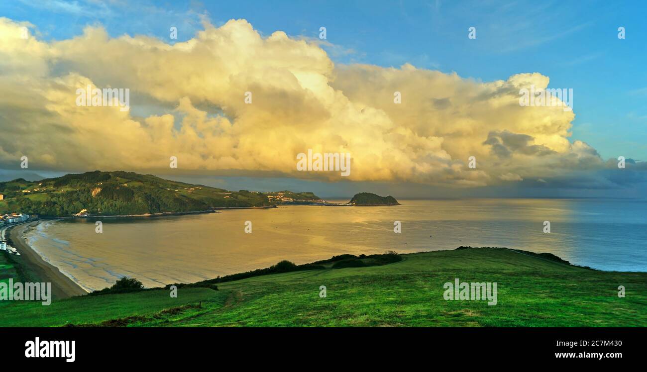 Getaria beach hi-res stock photography and images - Alamy