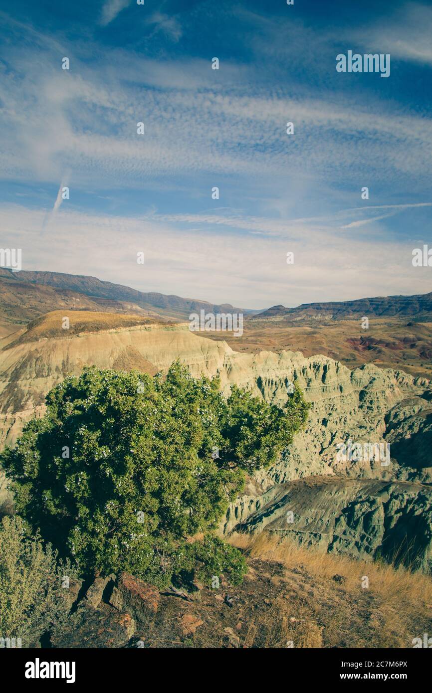 High angle shot mountain hi-res stock photography and images - Alamy