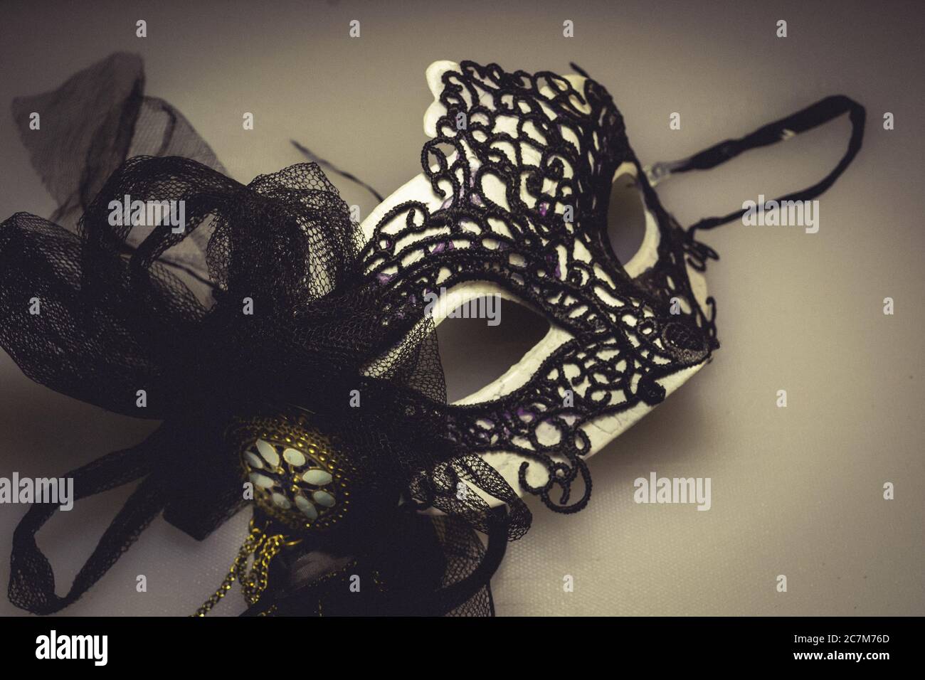 Black patterns hi-res stock photography and images - Alamy