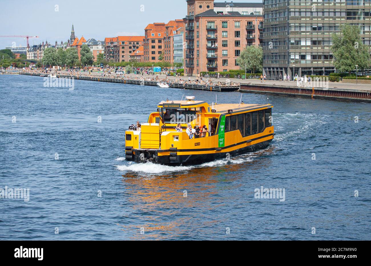 Fully electric water bus ferries are reducing the CO2 pollution from ...