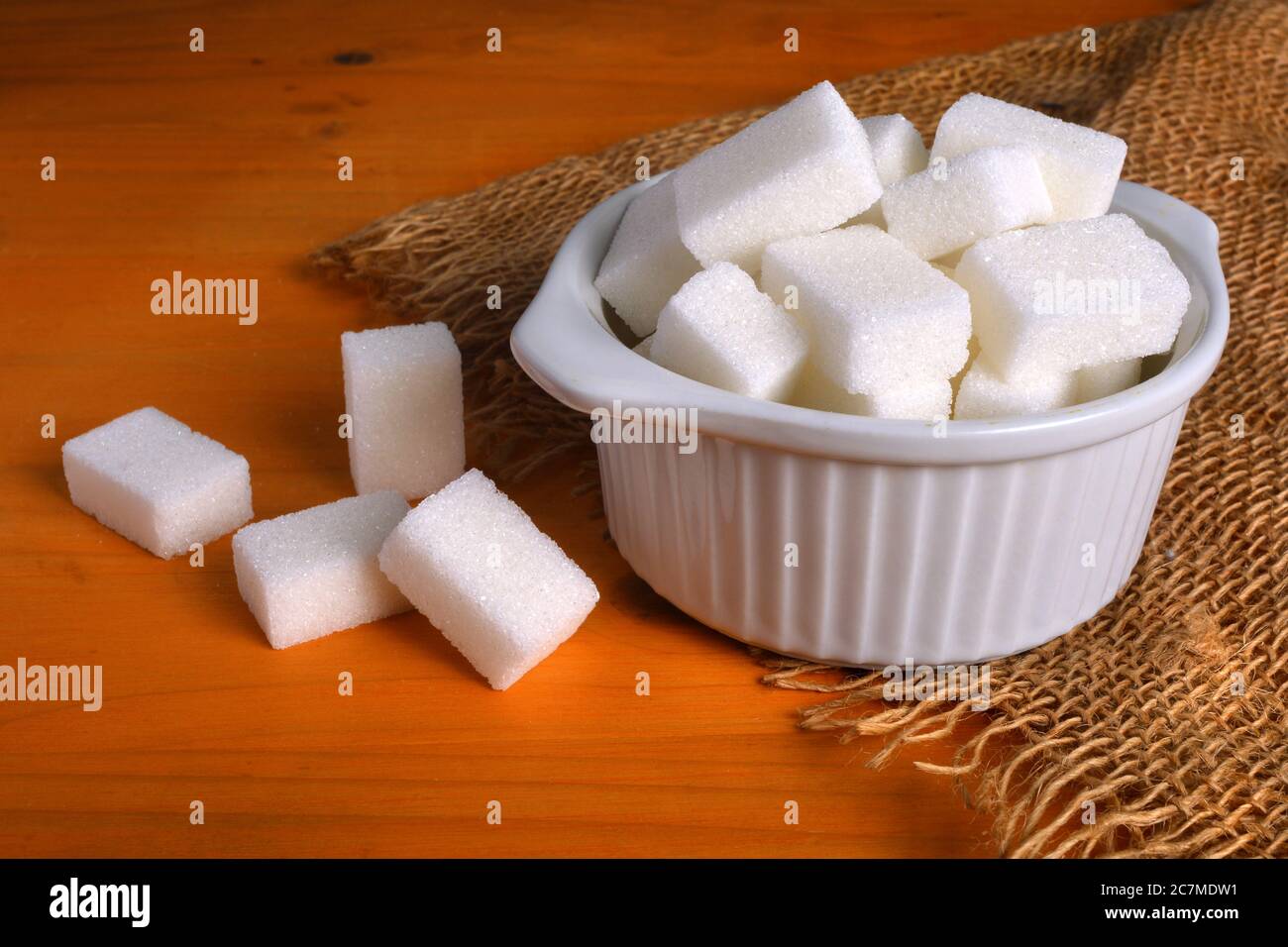 Sugar cubes eat hi-res stock photography and images - Alamy