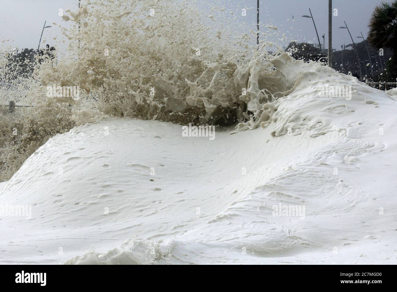 Storm massive big heavy waves hi-res stock photography and images - Alamy