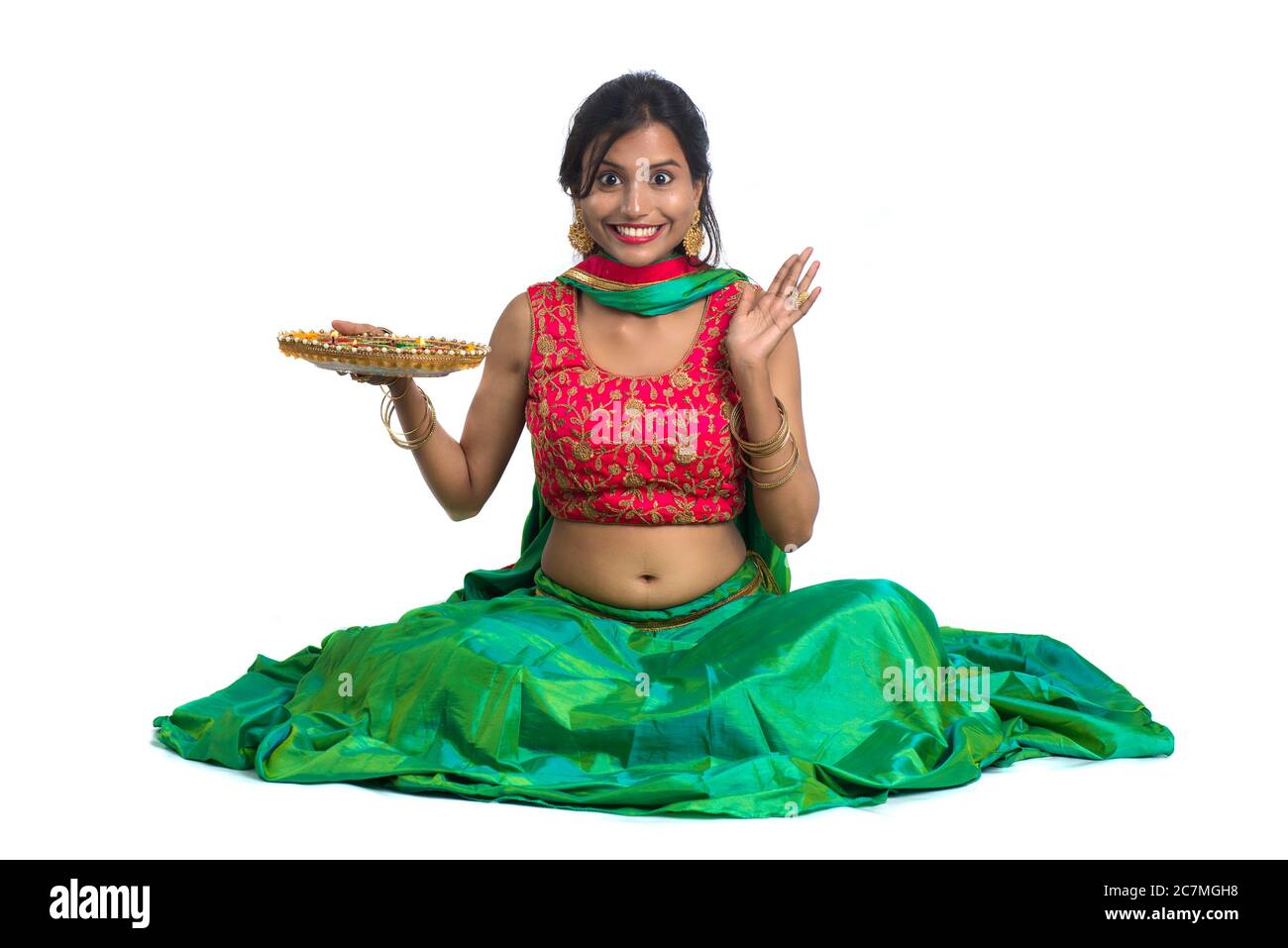 Portrait of a Indian Traditional Girl holding Diya, Girl Celebrating ...