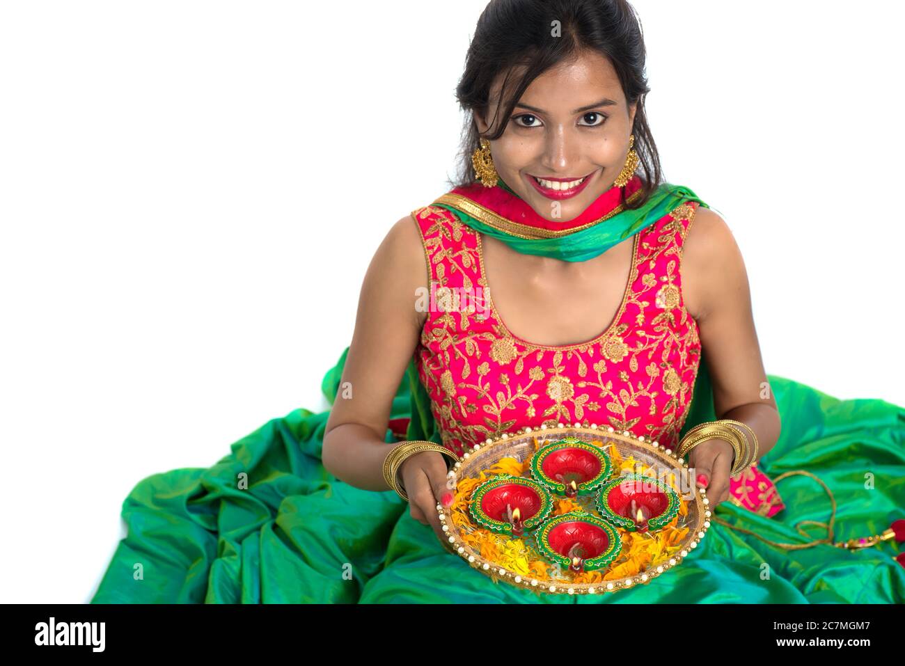 Portrait of a Indian Traditional Girl holding Diya, Girl Celebrating ...