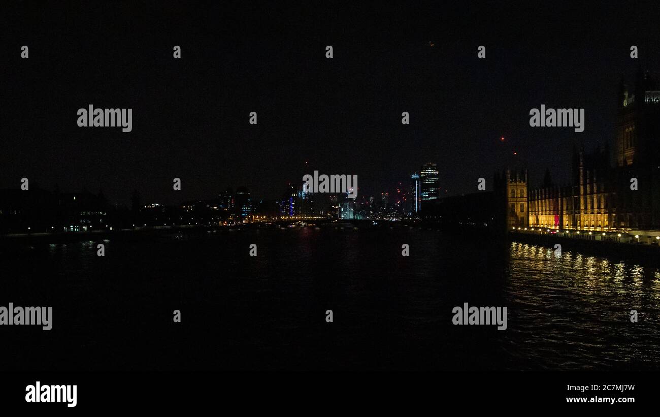 Night view of the Thames River and London cityscape Stock Photo - Alamy