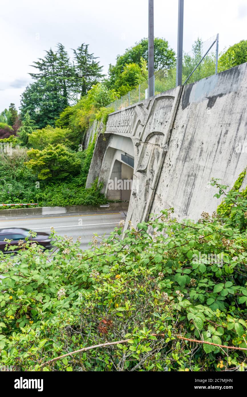 Interstate 90 tunnel to Seattle entreance Stock Photo - Alamy