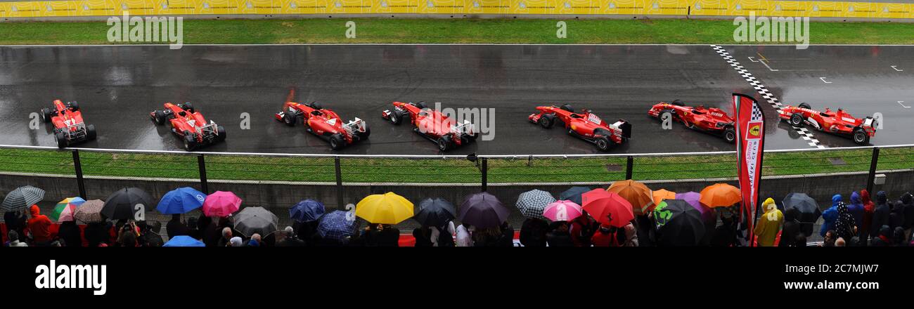 Celebration crowd f1 hi-res stock photography and images - Alamy