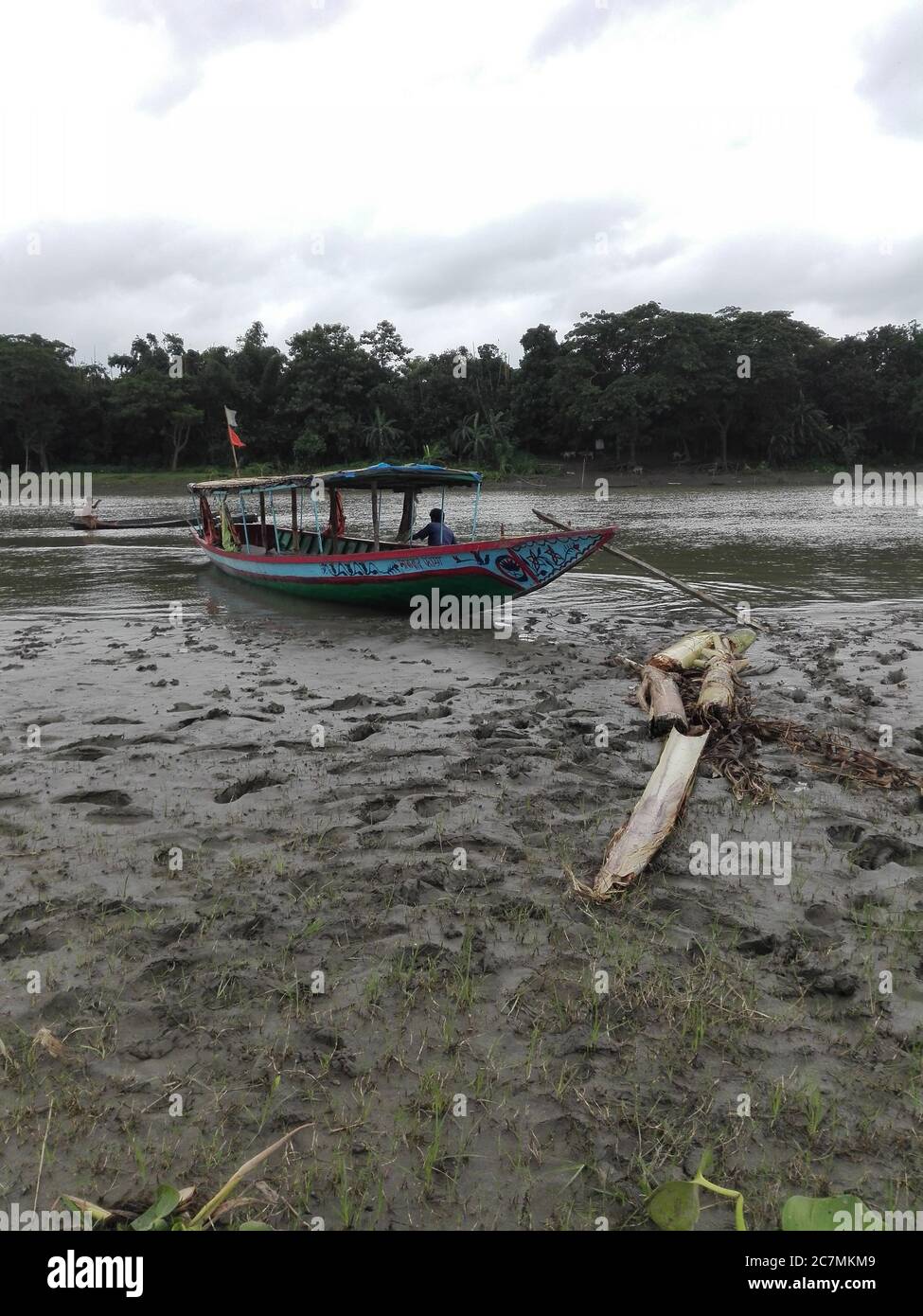 River turag sunset dhaka bangladesh hi-res stock photography and images ...