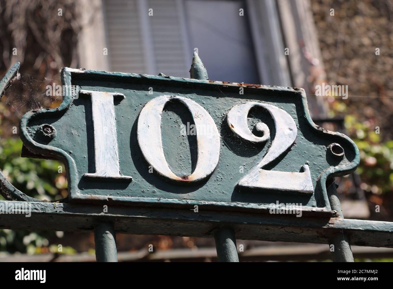 House number 102 in the city of Clamart, France Stock Photo - Alamy