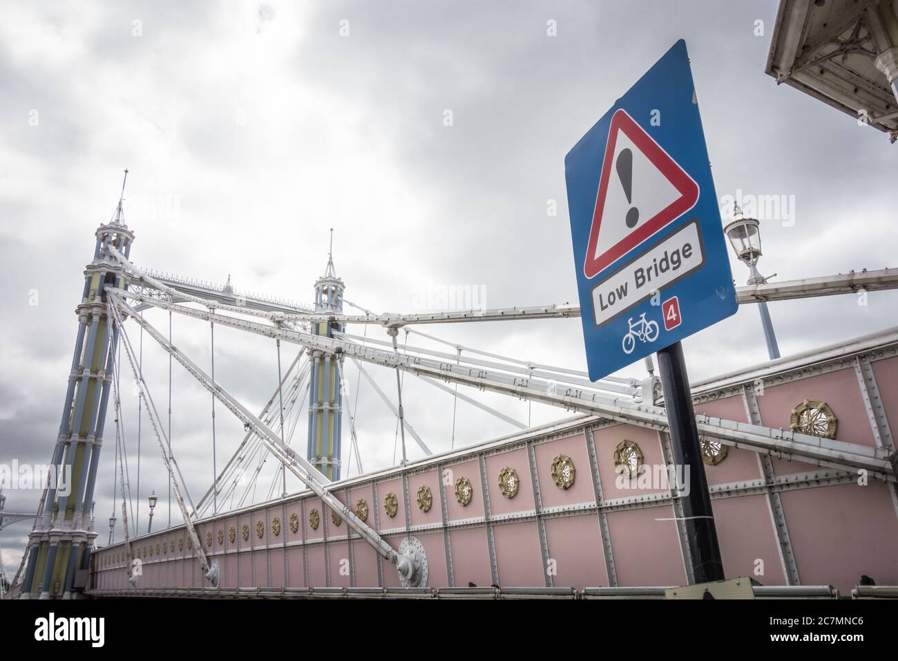 A Low Bridge sign on the Albert Bridge crossing the River Thames ...
