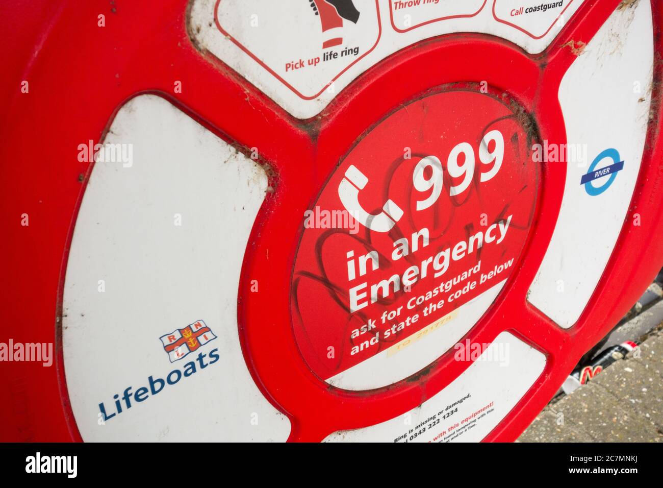 Life ring and the river thames hi-res stock photography and images - Alamy